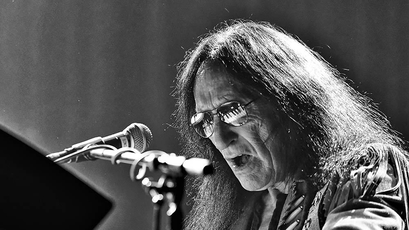 Zemřel Ken Hensley: muž, který dal hudebnímu světu Lady in Black a ...